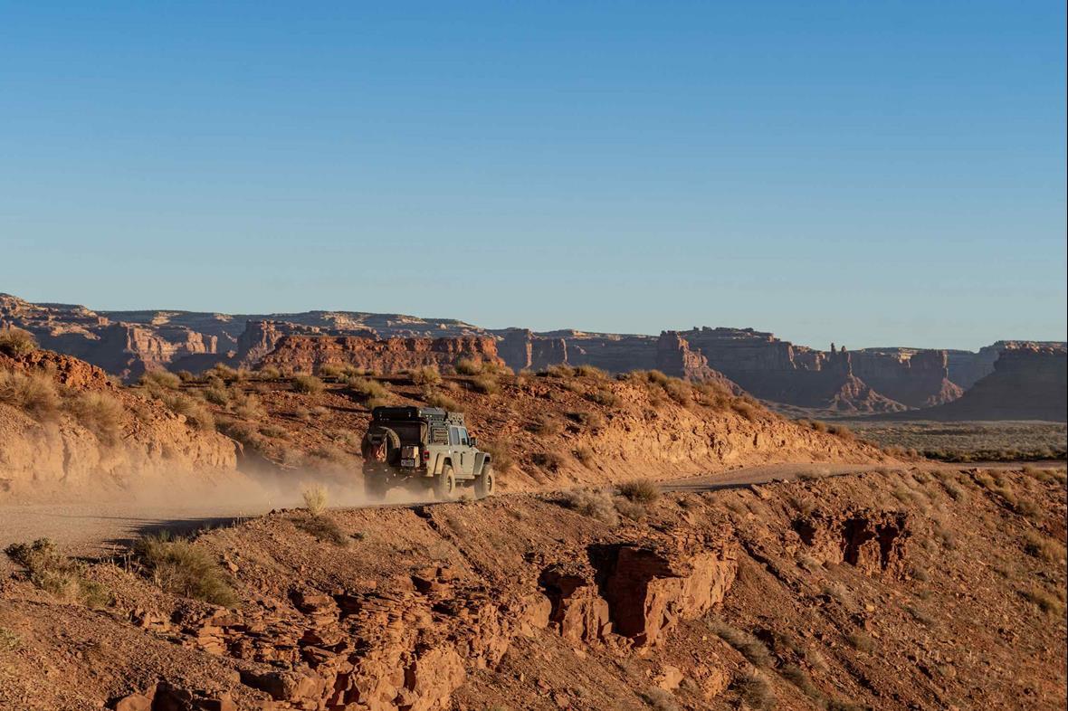 Who is Joshua Hayes and why did he build his Jeep Gladiator Rubicon ...